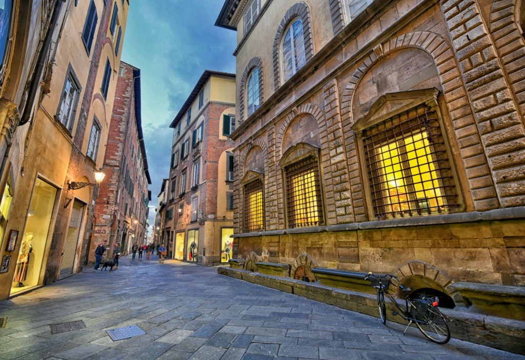 8 Photos of Backs-Streets Lucca — Tuscany’s Best-Kept Secret – Camerons ...
